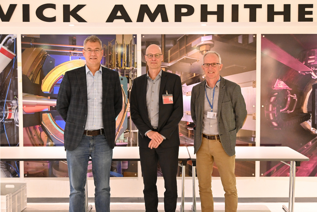 Michael Arentoft, EU R&I representative, visits the ILL - ILL Neutrons for Society