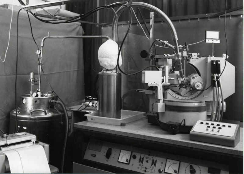 Helium flow - ILL Neutrons for Society